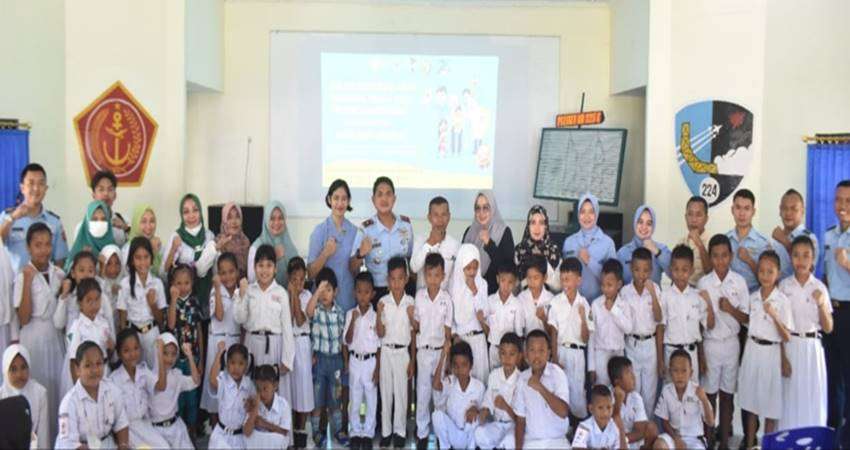 Hari BHAKTI TNI AU, Satrad 224 Kwandang Imunisasi 100 Anak ...