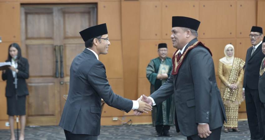 Rektor UNG Periode 2023-2027, Nadiem Kembali Lantik Prof. Eduart - Gorontalopost.co.id